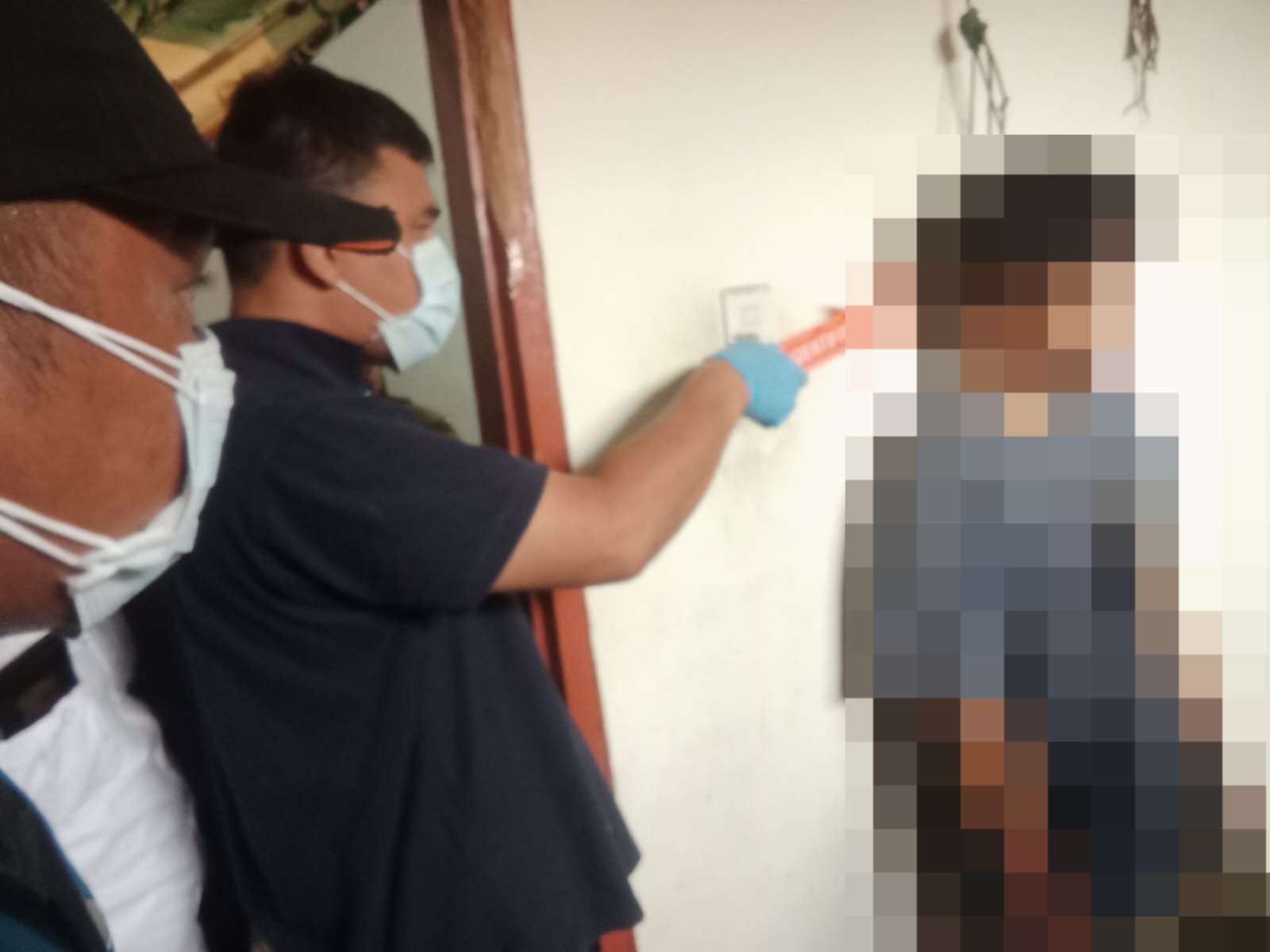 Pemuda di Siantar Ditemukan Tewas Gantung Diri Didalam Kamar - TIGASISI